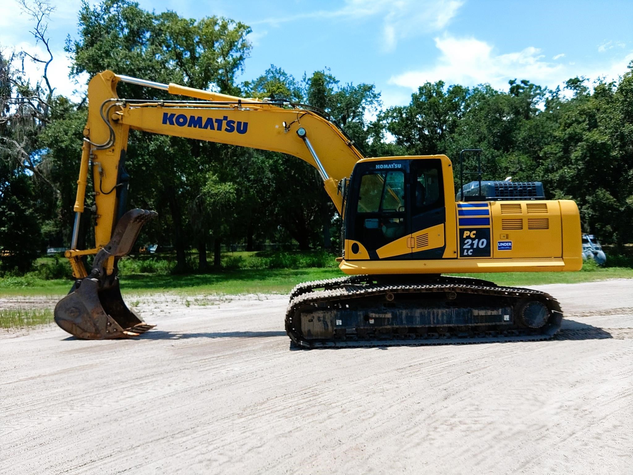 2024 KOMATSU PC210 LC-11 - Linder Turf & Tractor